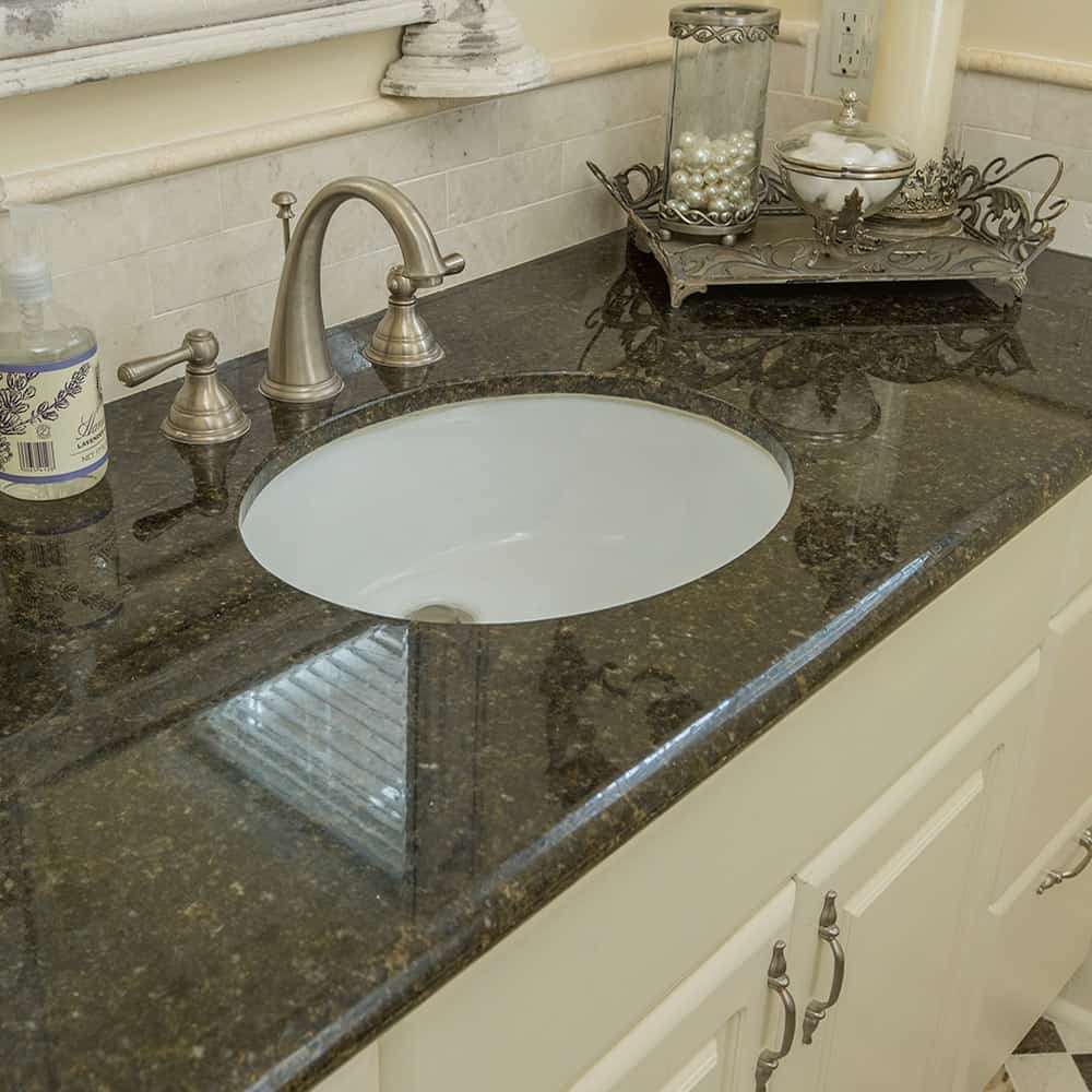 Verde Ubatuba - Elegant Stone Fabrication